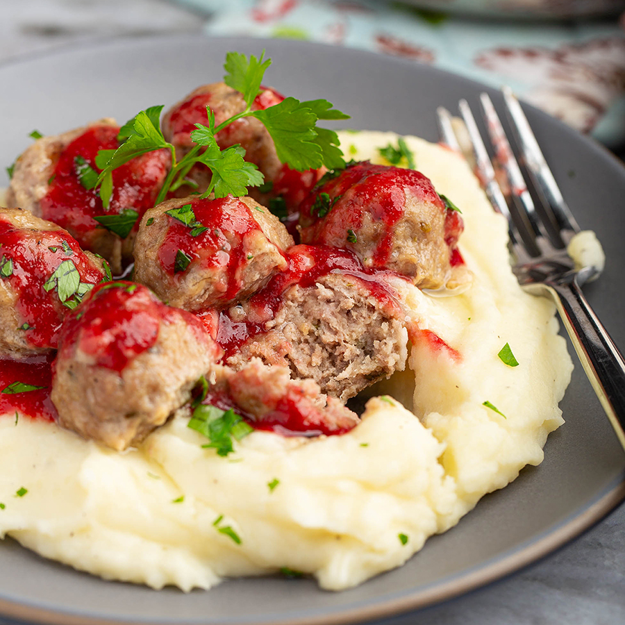 Baked Meatballs with Cranberry Sauce - The Missing Lokness